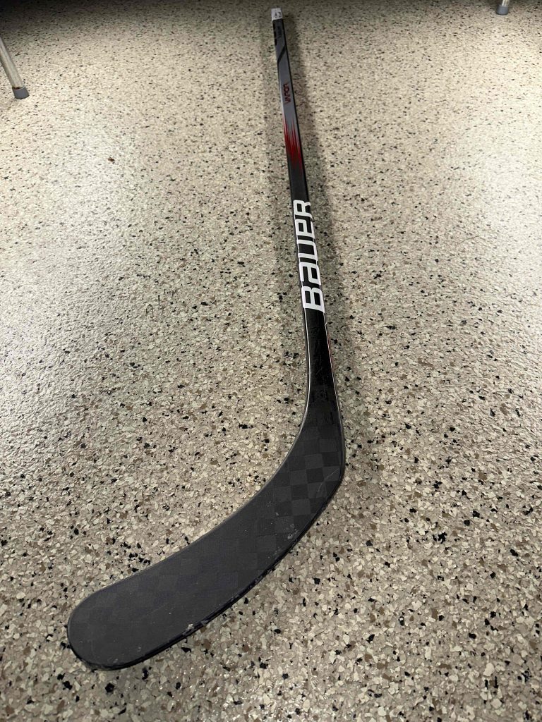 Used (Never Broken) | Bauer Vapor Team Stick 2024 (Black/Red) | RH | 87 ...